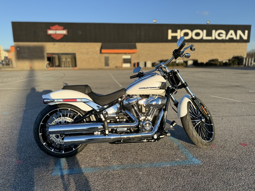 2024 HD FXBR WHITE ONYX PRL | Wrecking Crew Harley-Davidson®
