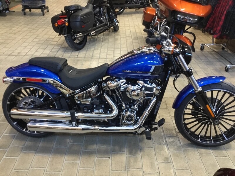 2024 Harley-Davidson® Breakout™ Blue Burst | F.X. Caprara Harley-Davidson®
