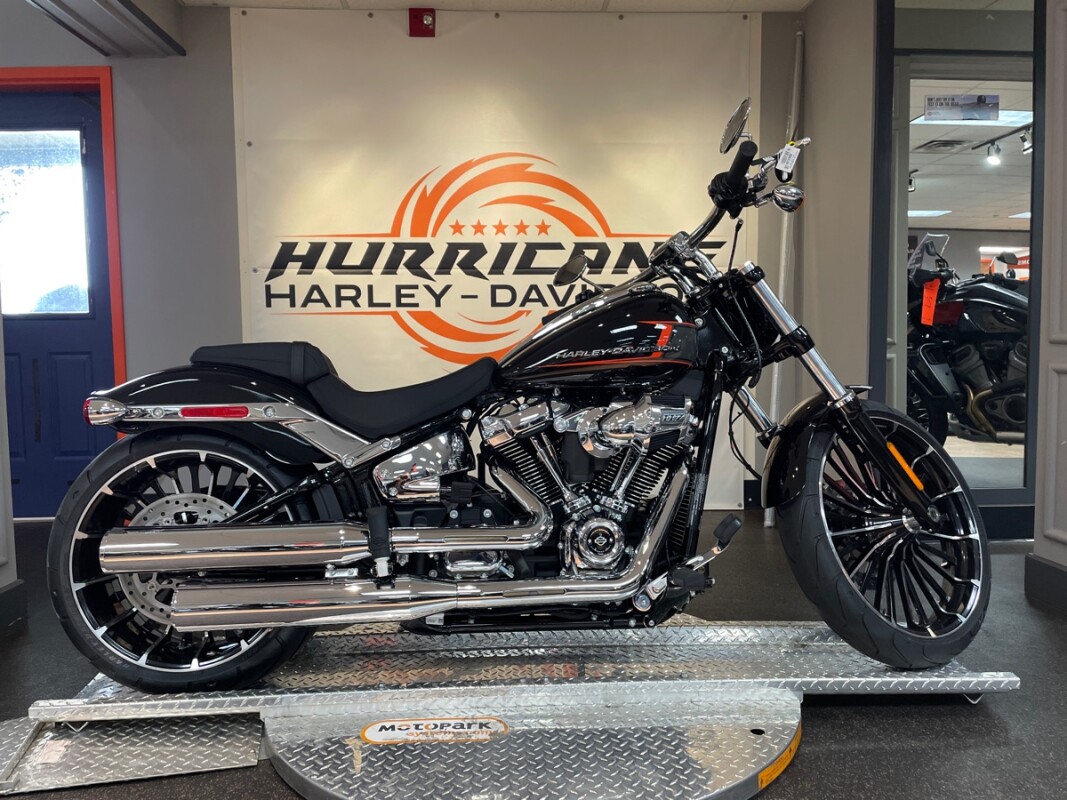 Breakout™ 117 | Wrecking Crew Harley-Davidson®