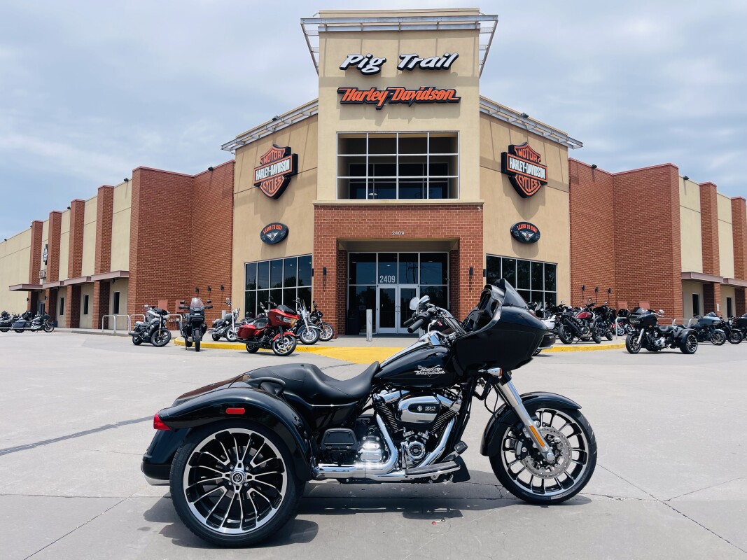 Road Glide® 3 | Pig Trail Harley-Davidson®