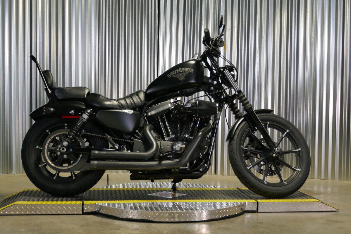 Iron 883™ | Elk River Harley-Davidson