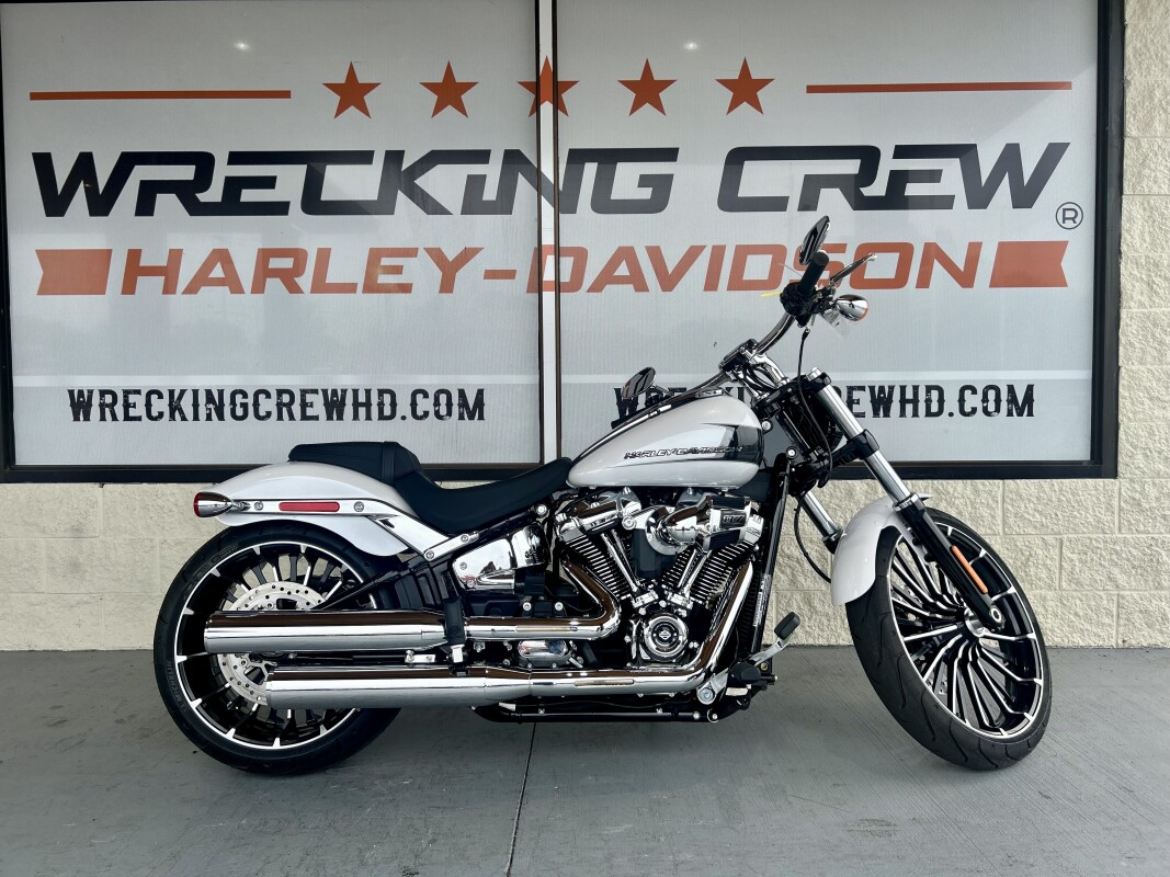 Breakout™ 117 | Hooligan Harley-Davidson®