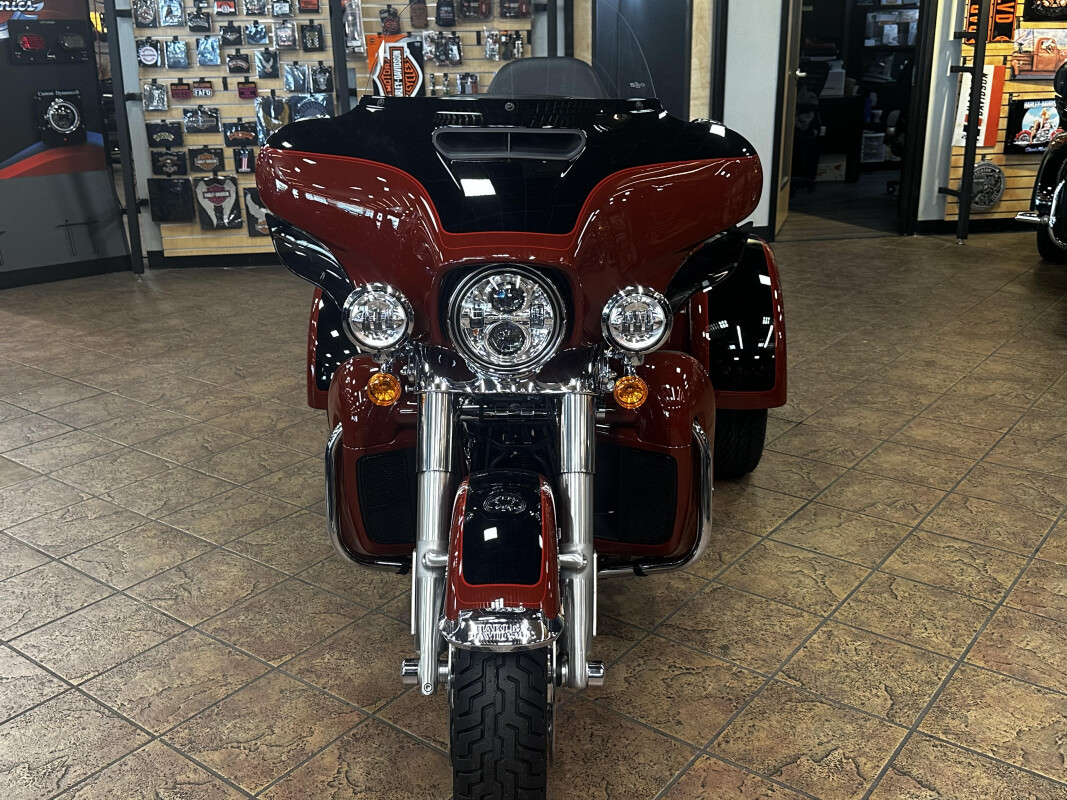 2024 Harley-Davidson Tri Glide Ultra | Blue Ridge