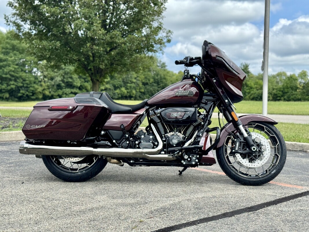 2024 Harley-Davidson® CVO™ Street Glide® Copperhead | High Stakes ...