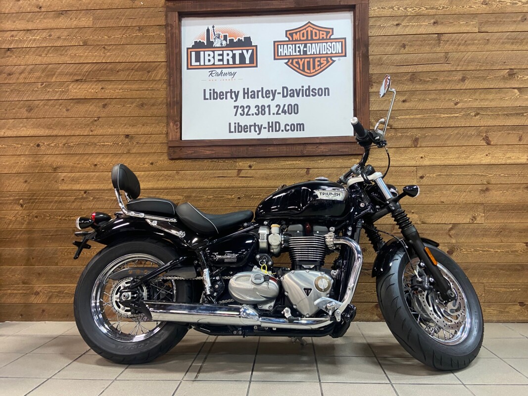 2023 Bonneville Speedmaster Jet Black | Hannum's Harley-Davidson®