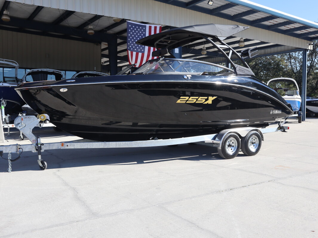 Yamaha 255XD BLACK | VForce Marine Orlando