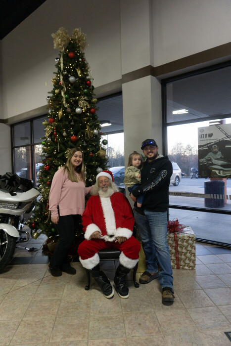 Santa Pictures 2024 | Tilley Harley-Davidson®