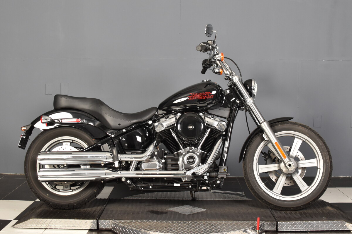 Softail® Standard | Desert Wind Harley-Davidson®