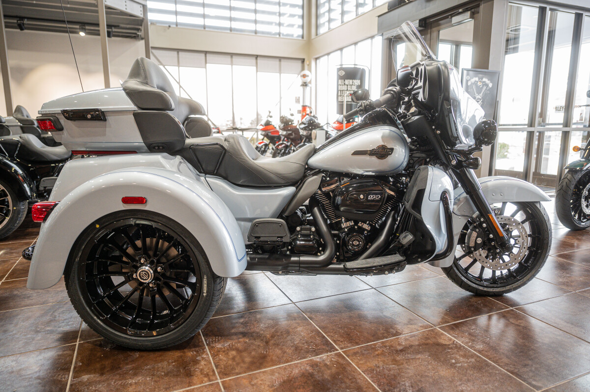 New 2025 Harley-Davidson Tri Glide Ultra Trike FLHTCUTG For Sale In ...