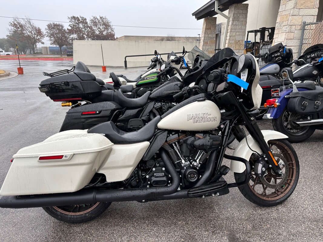 Street Glide® ST | Dallas Harley-Davidson®, Garland