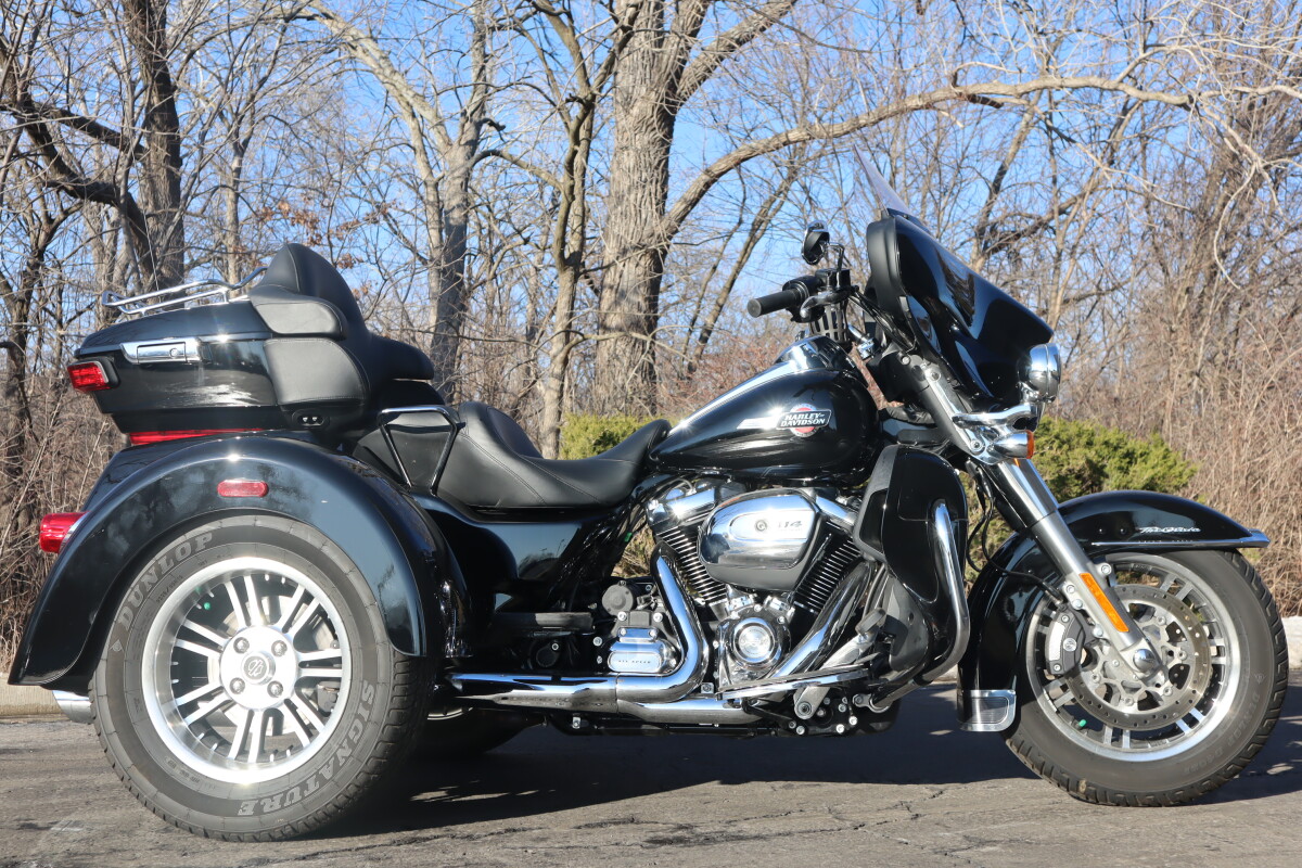 2023 Harley-Davidson® Tri Glide® Ultra FLHTCUTG | The Woodlands Harley ...
