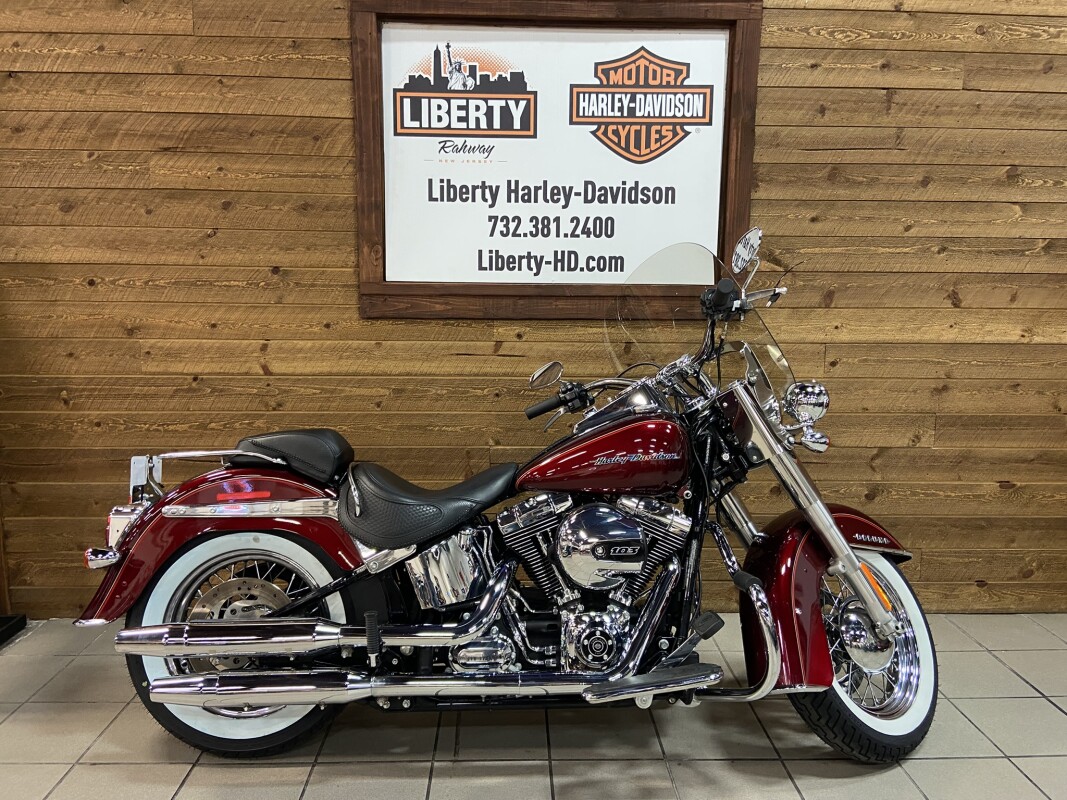 2016 Harley-Davidson Softail Deluxe Two-Tone Mysterious Red Sunglo ...