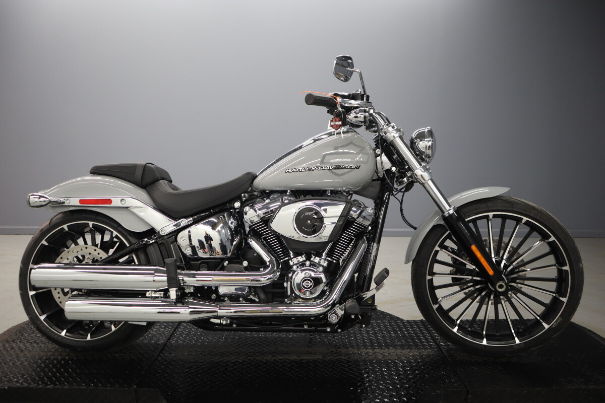 2025 Harley-Davidson® Breakout® FXBR | The Woodlands Harley-Davidson®