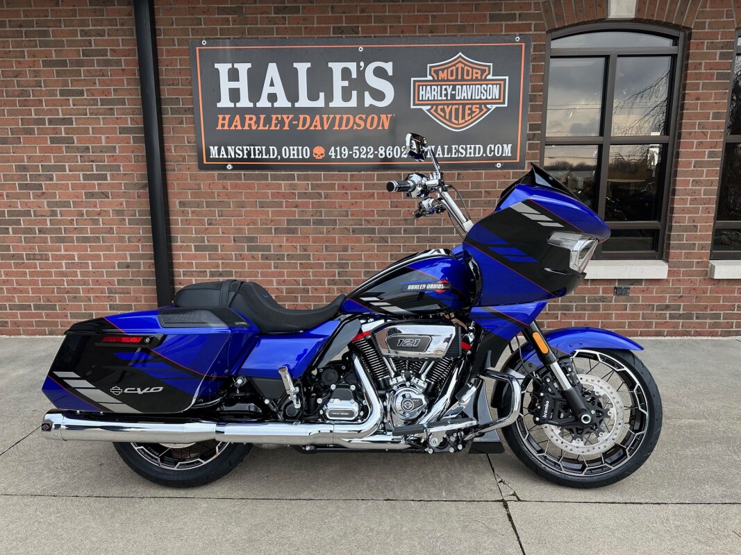2025 Harley-Davidson CVO Road Glide FLTRXSE in Blue Streak Paint for ...