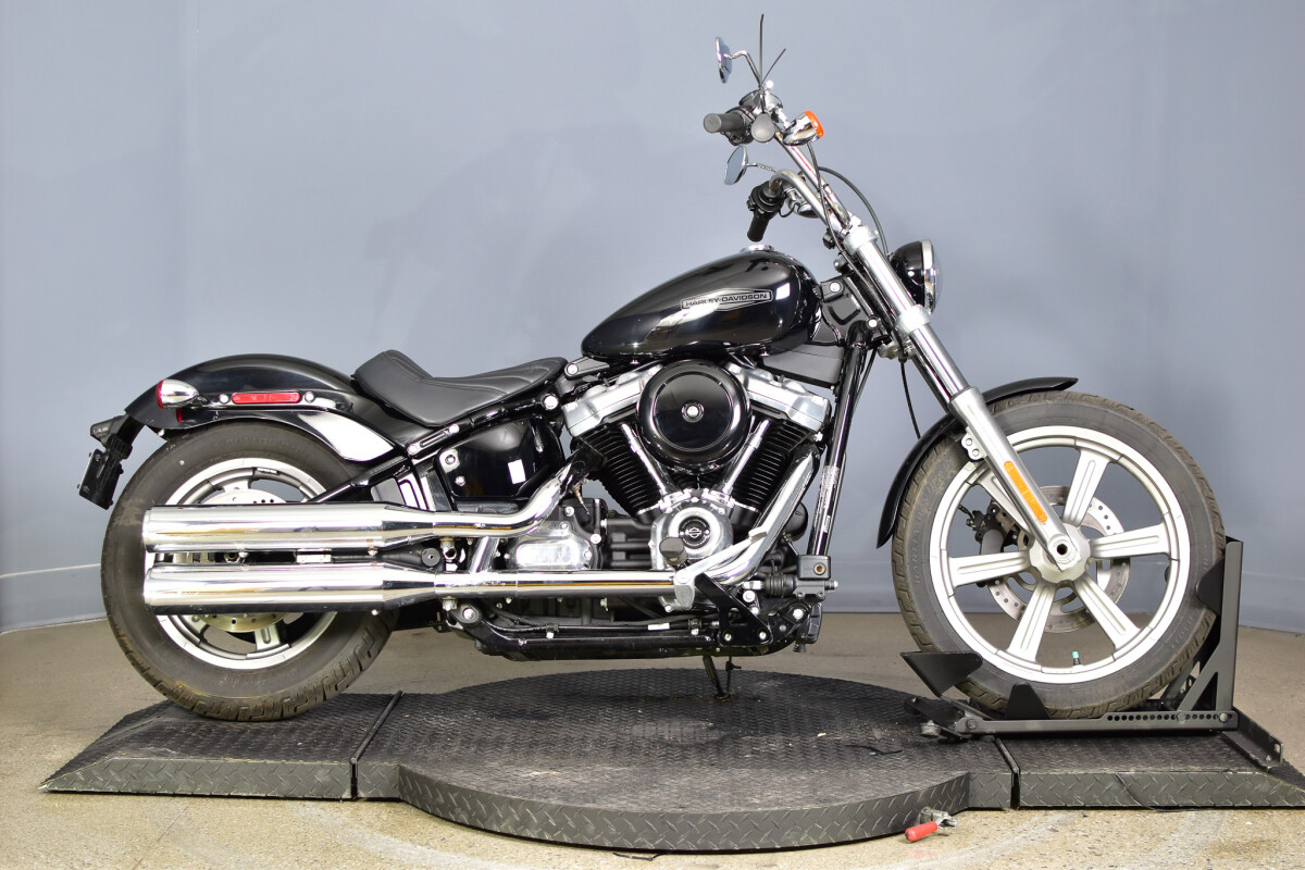2022 Harley-Davidson® Softail Standard® FXST | Riverside Harley-Davidson®