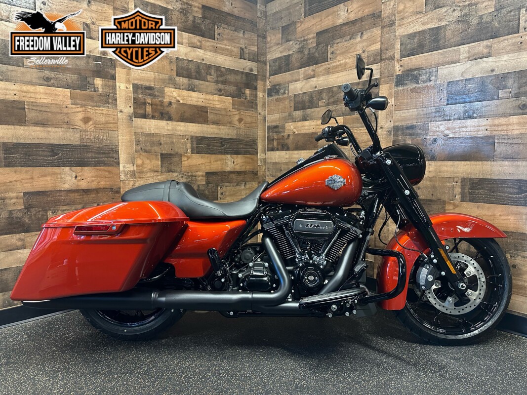 2025 Harley-Davidson® Road King® Special Whiskey Fire - Black Finish | Liberty Harley-Davidson