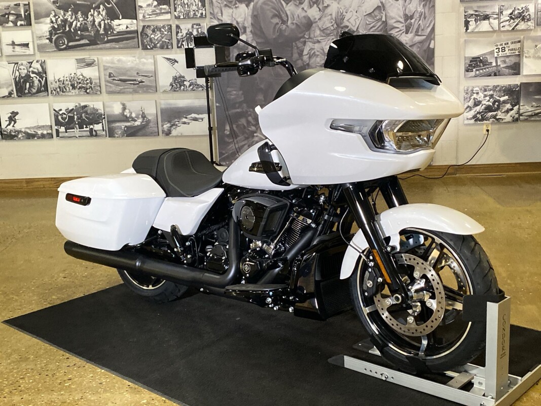 Road Glide® | Wild Fire Harley-Davidson