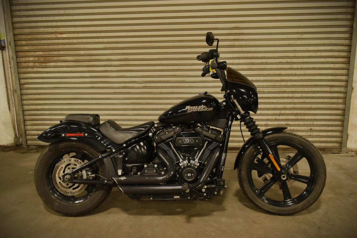 2022 Harley-Davidson® Street Bob® 114 FXBBS | Desert Wind Harley-Davidson®