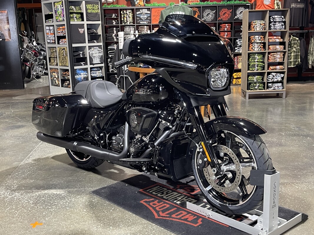 Street Glide™ | Chicago Harley-Davidson