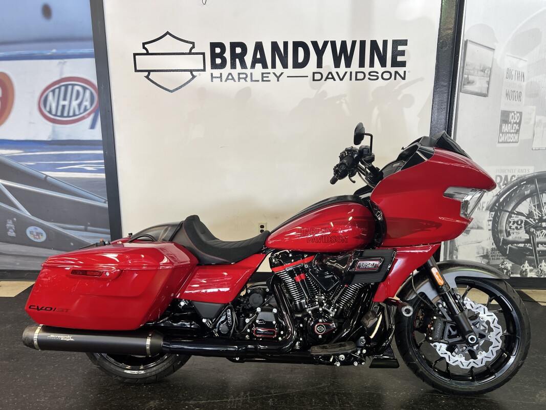 2025 Harley-Davidson® CVO™ Road Glide® ST Rally Red FLTRXSTSE | Hannum ...