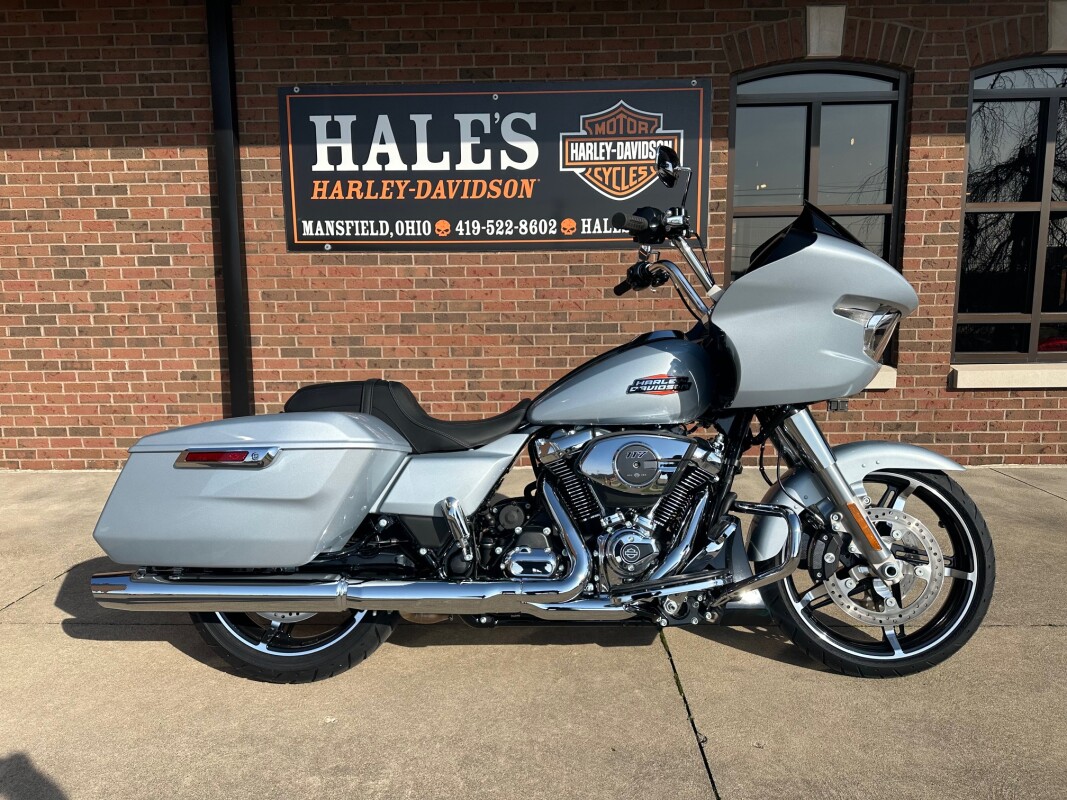 2025 Harley-Davidson Road Glide FLTRX Atlas Silver Metallic for sale in ...