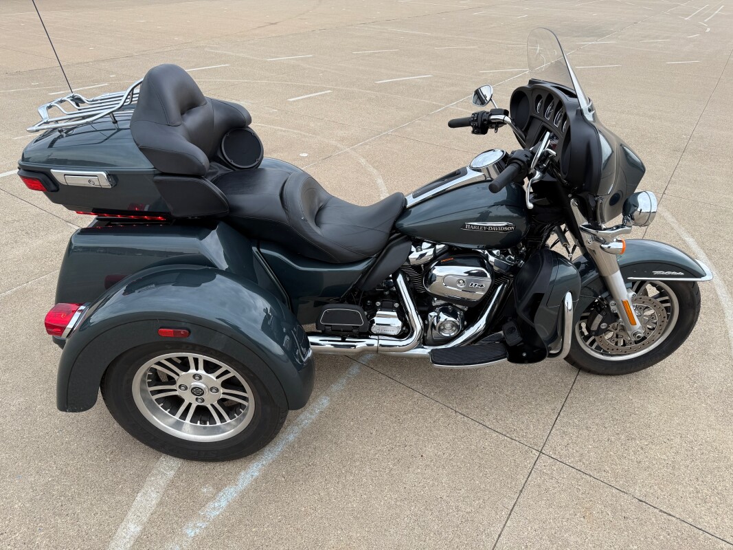 2020 Harley-Davidson® Tri Glide® Ultra Spruce | Clinton Harley-Davidson®