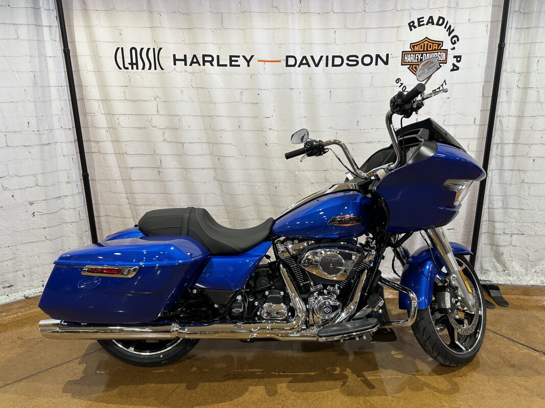 Road Glide™ | Classic Harley-Davidson