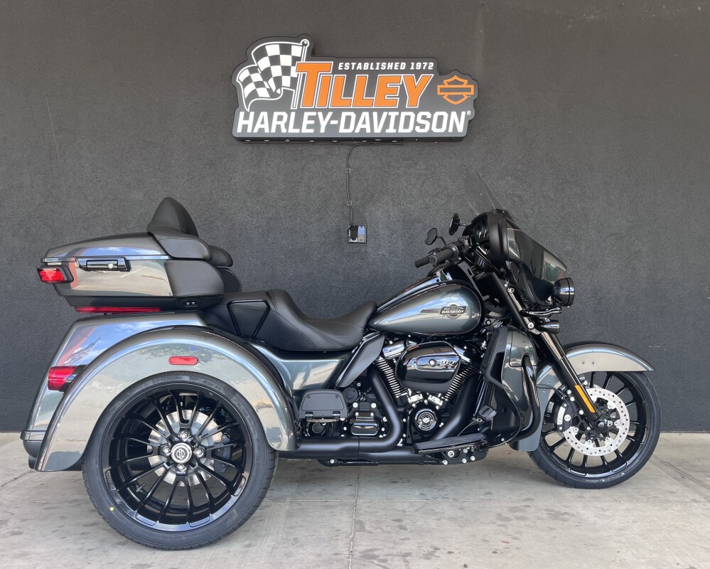 Tri Glide™ Ultra | Tilley Harley-Davidson®
