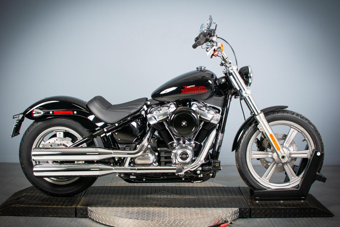 2024 Harley-Davidson® Softail® Standard FXST | Riverside Harley-Davidson®