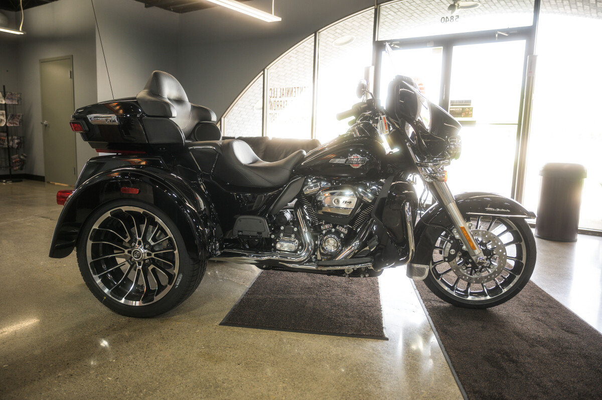 New 2025 Harley-Davidson Tri Glide Ultra Trike FLHTCUTG For Sale In ...