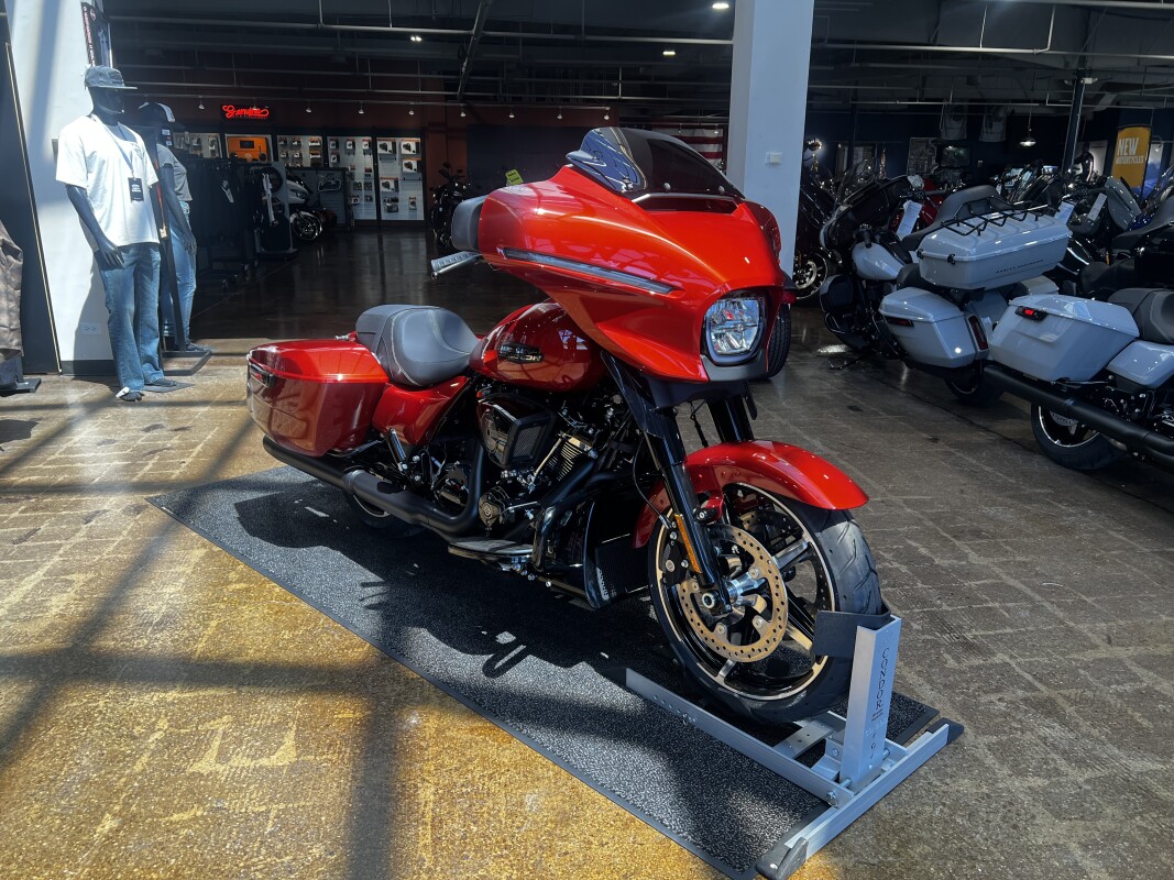 2024 Harley-Davidson® Street Glide® | New Motorcycles For Sale | Villa ...