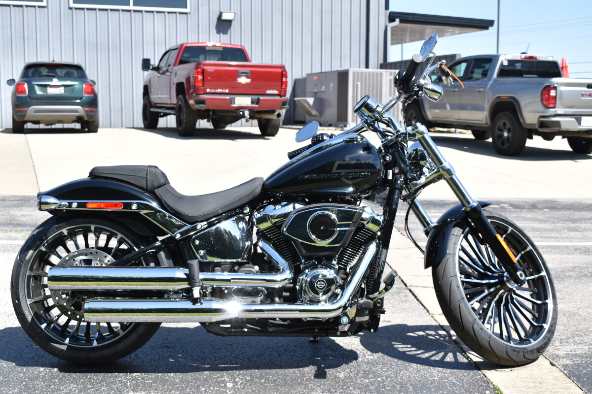 2025 Harley-Davidson Breakout – High-Performance Muscle Cruiser ...