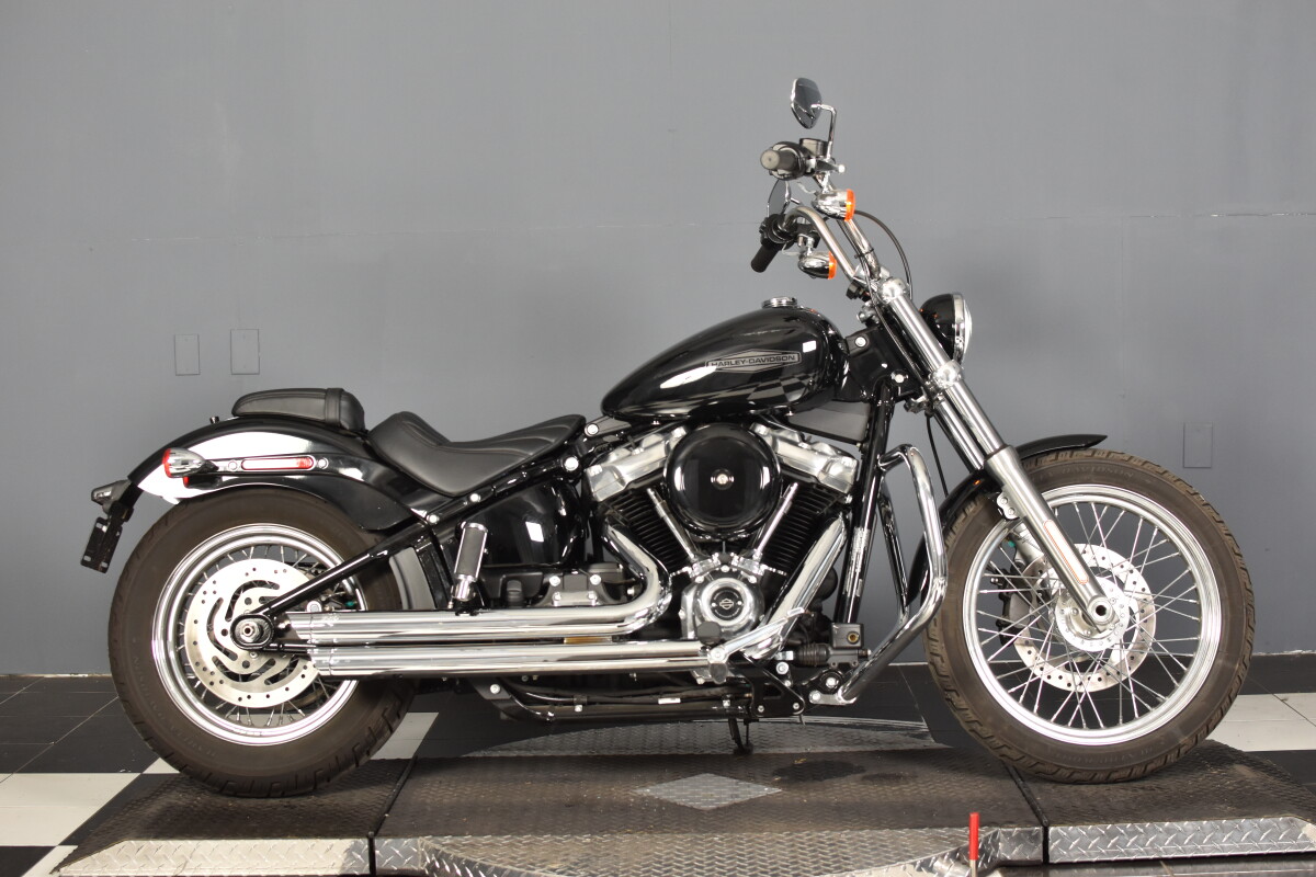 2021 Harley-Davidson® Softail Standard® FXST | Desert Wind Harley-Davidson®