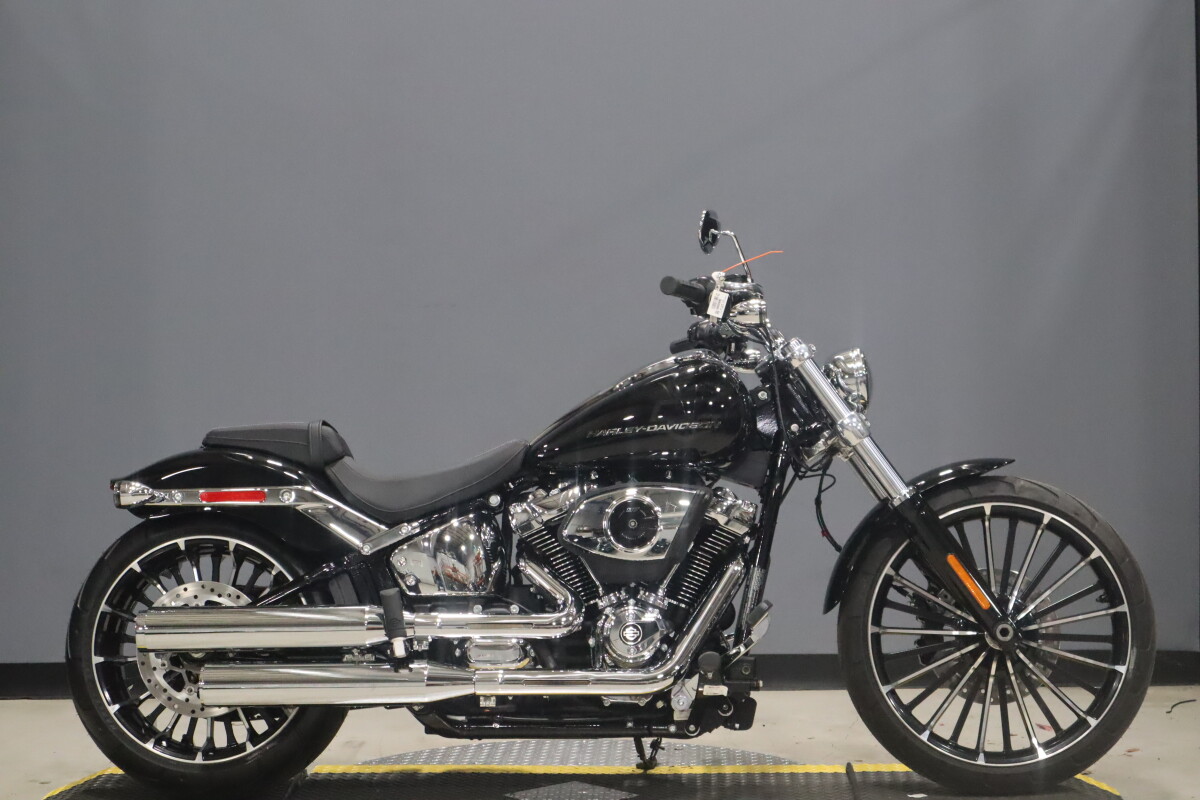 2025 Harley-Davidson® Breakout™ FXBR | Patriot Harley-Davidson®