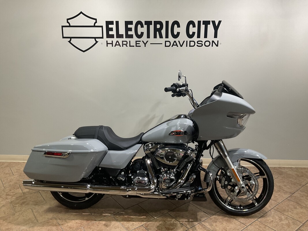 2025 Harley-Davidson®FLTRX Road Glide™ Atlas Silver Metallic | Electric ...