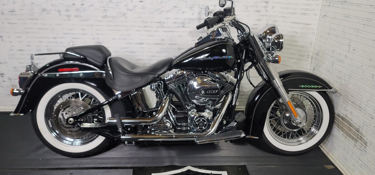 Softail® Deluxe | Harley-Davidson Bowling Green