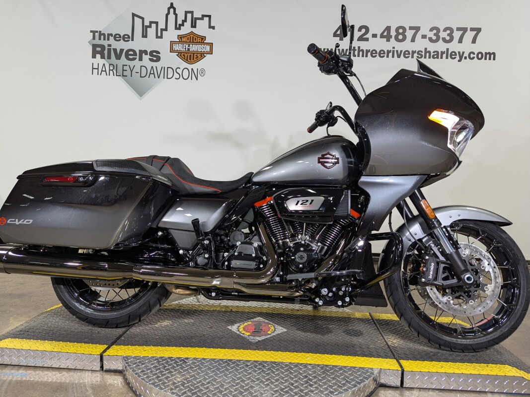 New 2025 Harley-Davidson® CVO™ Road Glide™ Raven Fade FOR SALE ...