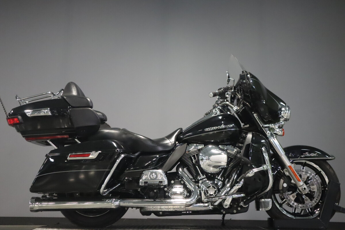 2015 Electra Glide Ultra Limited | Rawhide Harley-Davidson®