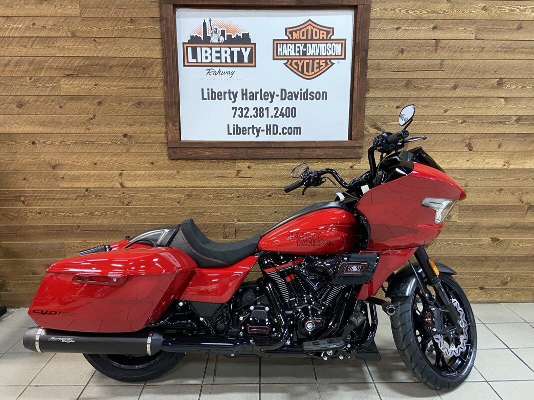 2025 Harley-Davidson® CVO™ Road Glide® ST Rally Red FLTRXSTSE | Freedom ...