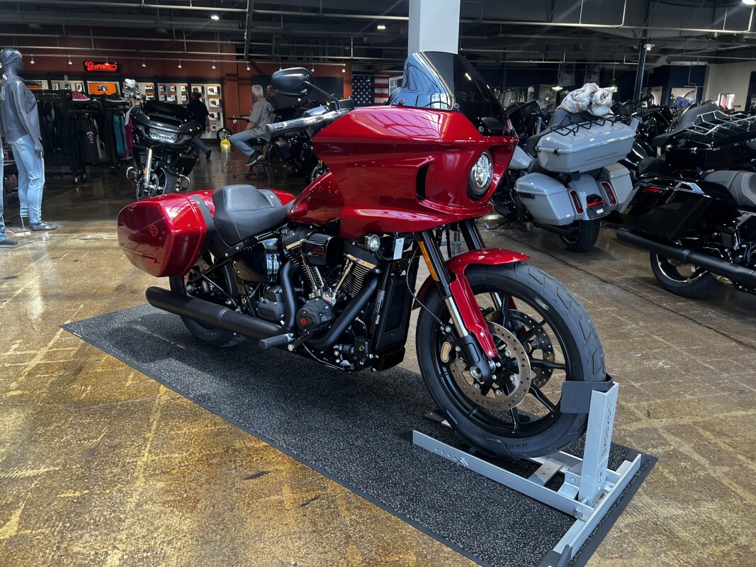 Low Rider™ ST | Lake Shore Harley-Davidson