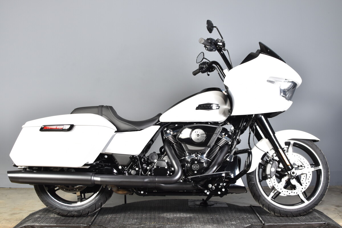 2025 Harley-Davidson® Road Glide® FLTRX | Manchester Harley-Davidson®