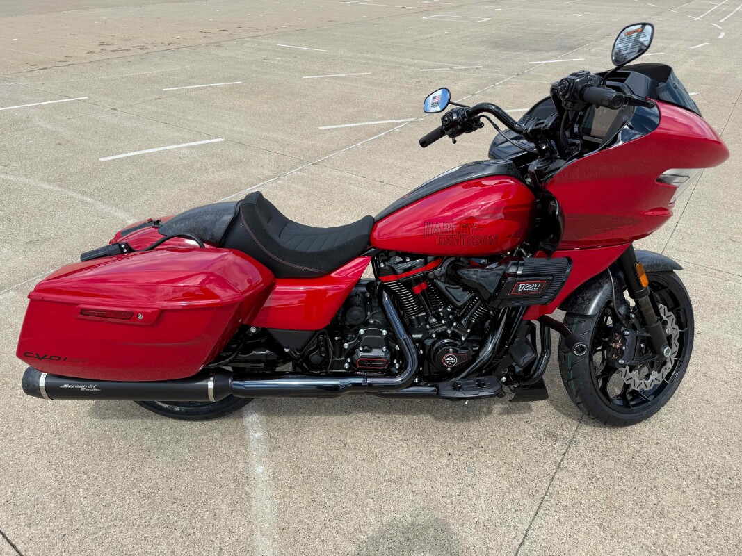 2025 Harley-Davidson® CVO™ Road Glide® ST Rally Red | Clinton Harley ...
