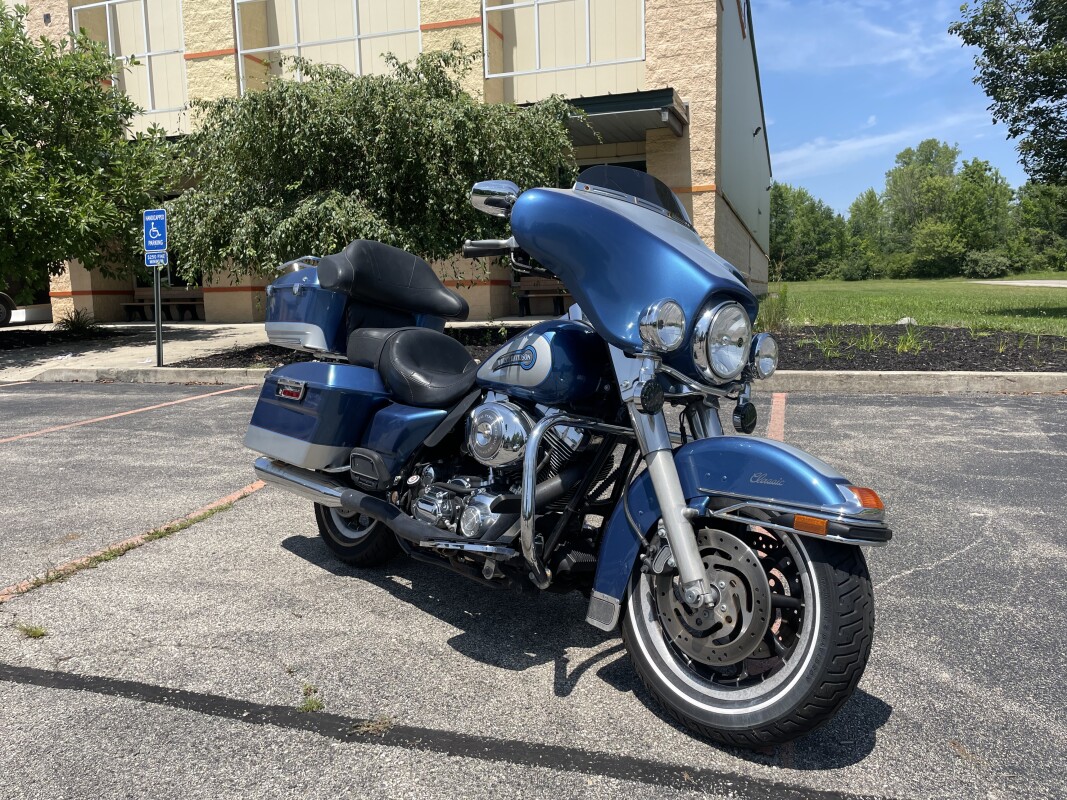 2006 Harley-Davidson® Electra Glide® Classic Electric Blue/Silver ...