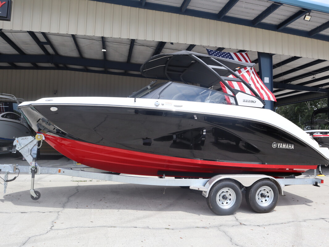 YAMAHA 222SD | BLACK | VForce Marine Orlando