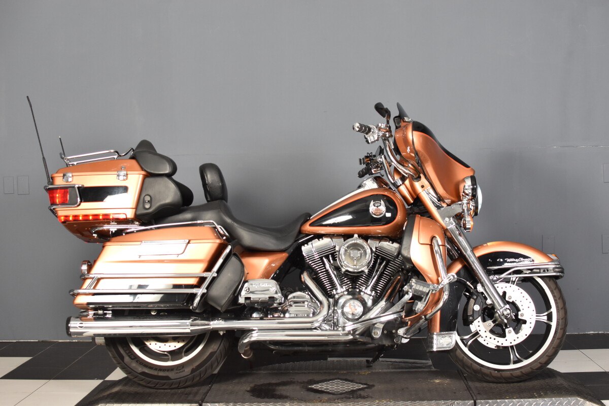 2008 Harley-Davidson® Electra Glide® Ultra Classic® FLHTCU | Desert ...