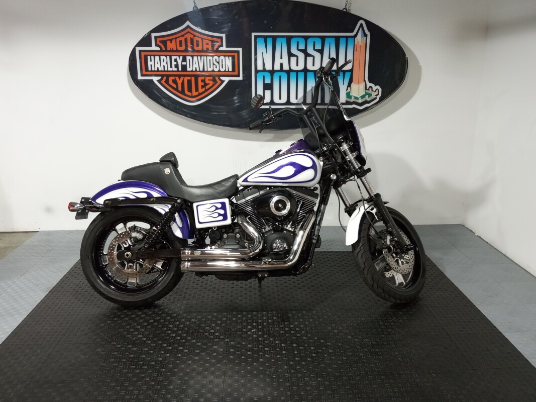 2016 Harley-Davidson® Street Bob® - White Flake w/ Purple Flames | Harley-Davidson of Nassau County