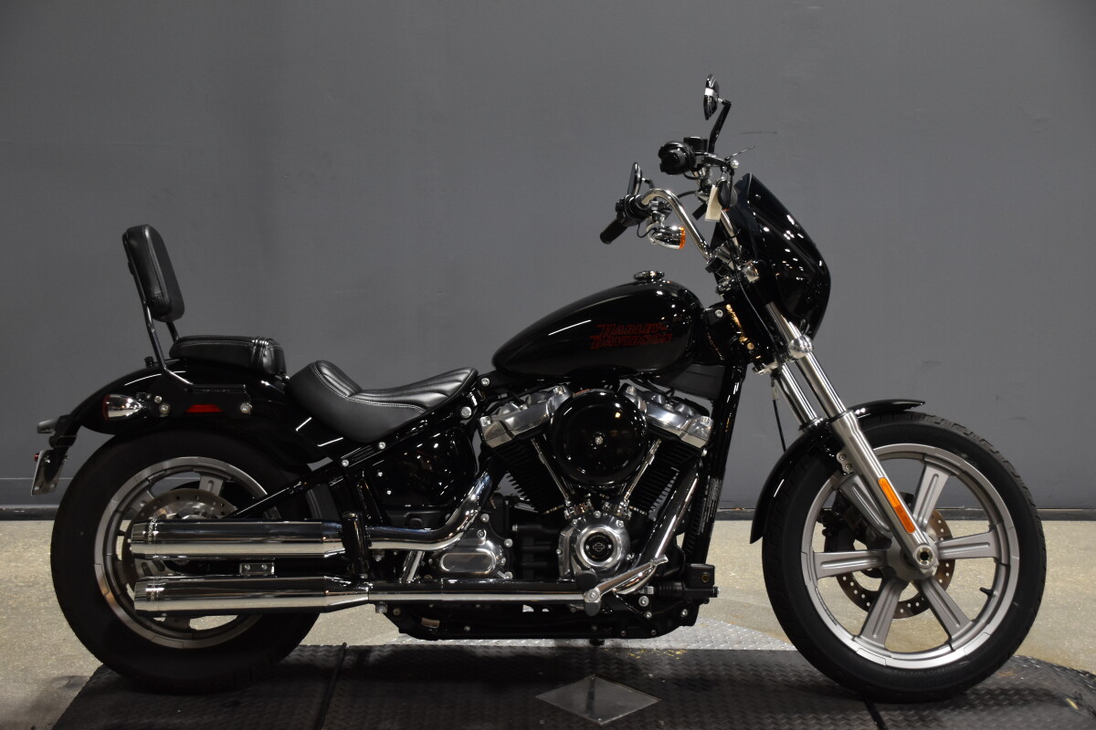 2024 Harley-Davidson® Softail® Standard FXST | Rockstar Harley-Davidson®