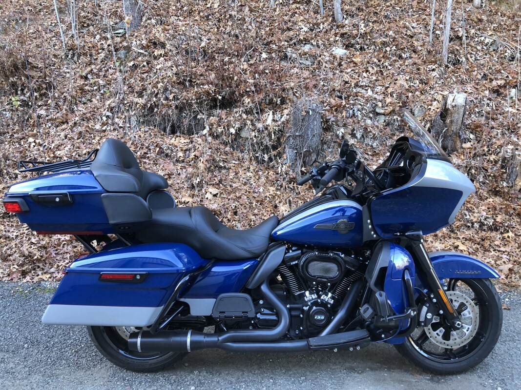 2023 Harley-Davidson® Road Glide® Limited Bright Billiard Blue/Billiard ...