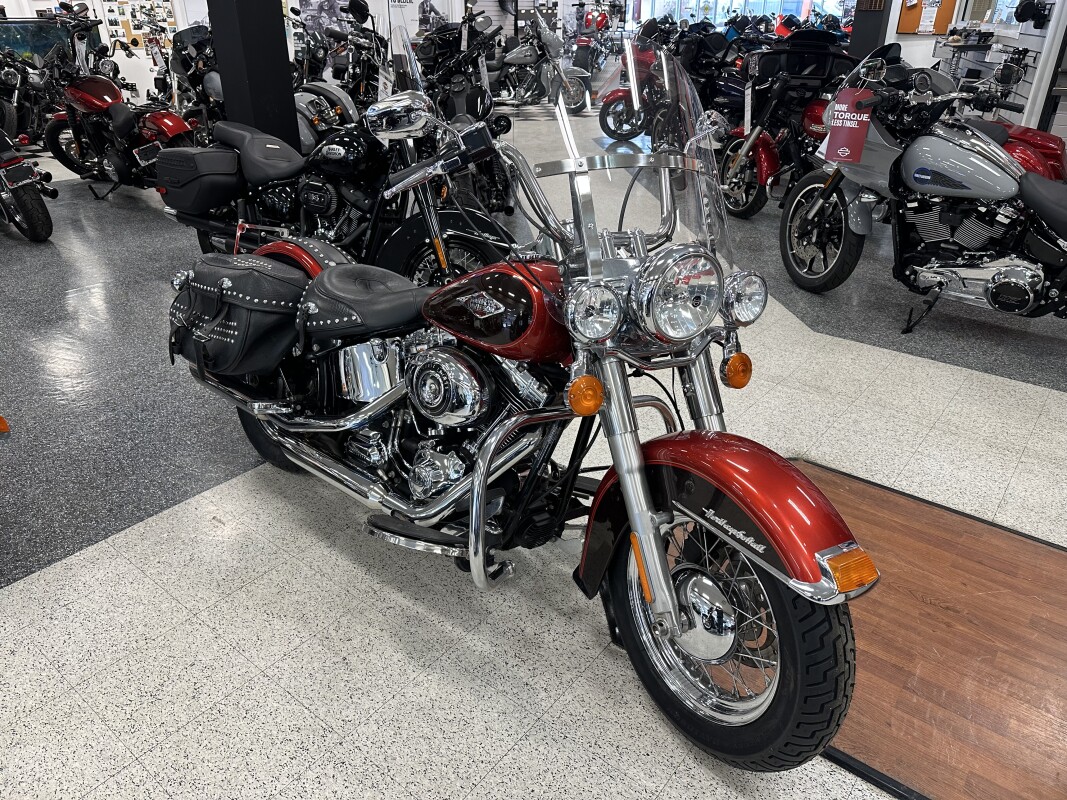 2013 Harley-Davidson® Heritage Softail® Classic Two-Tone Light Candy ...